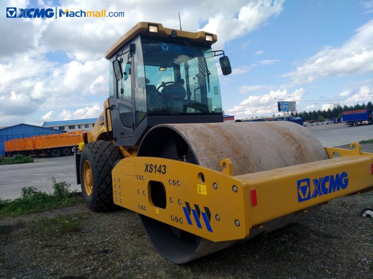14 ton XCMG vibratory road roller XS143 for sale, MACHMALL