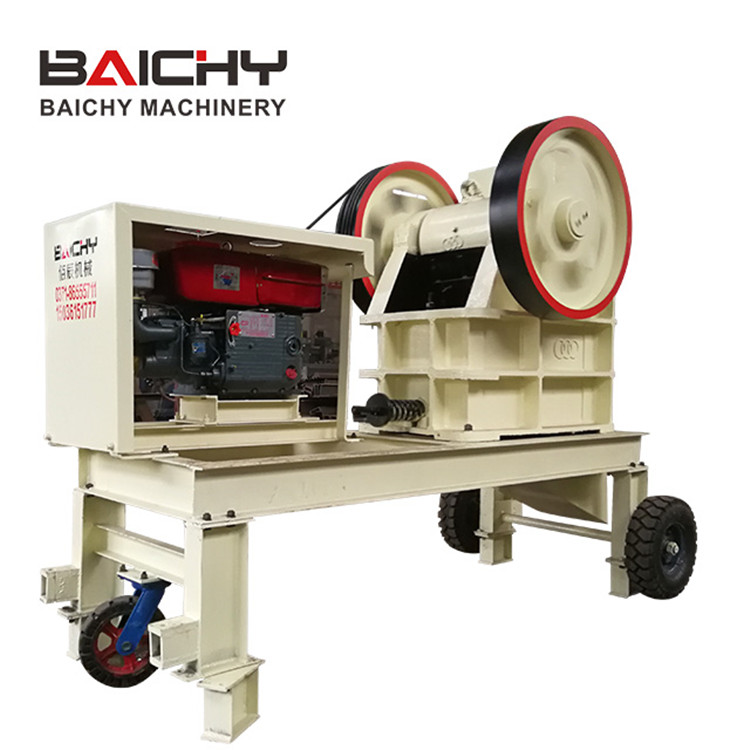 Small Mobile Crusher Hammer Mill Crusher Machine, Mining Gold Ore ...