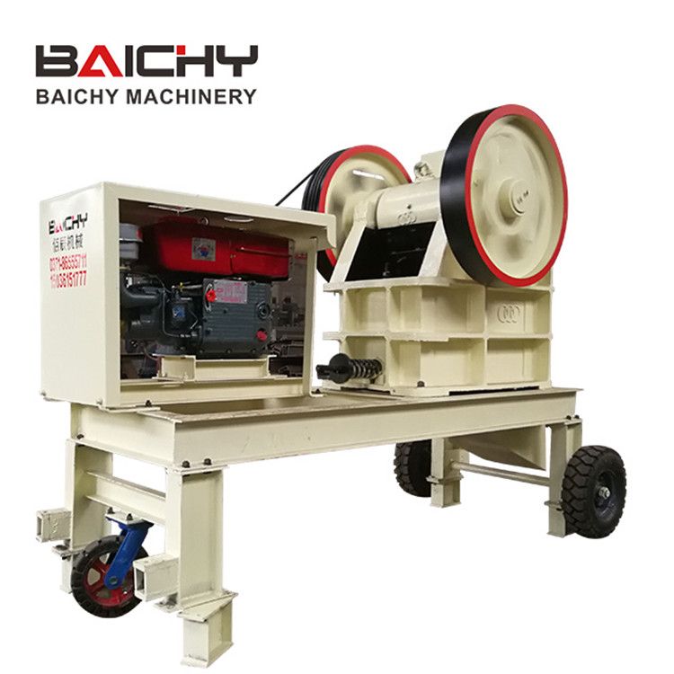 Small Mobile Crusher Hammer Mill Crusher Machine, Mining Gold Ore ...