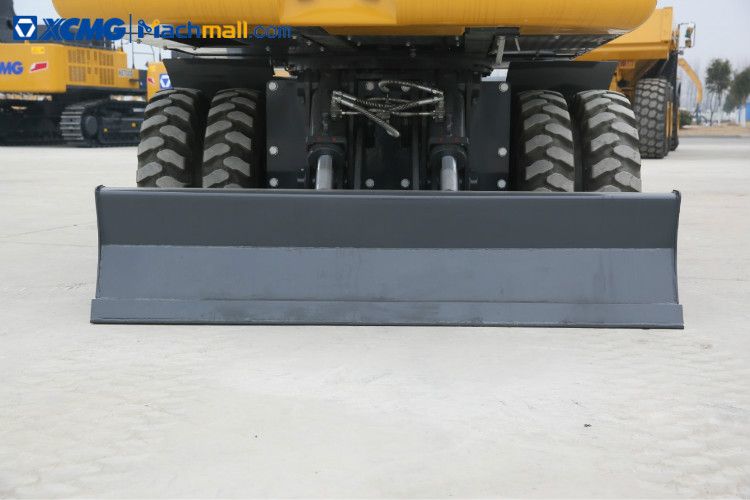 XCMG wheeled excavator 20 ton excavator with tires XE210WB price, MACHMALL