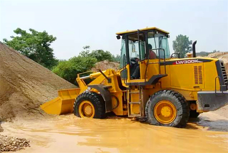 China XCMG factory 3 ton wheel loader LW300KN price, MACHMALL