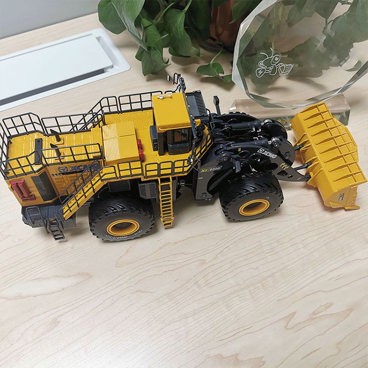 XCMG Wheel Loader XC9350 Alloy Diecast Model, MACHMALL