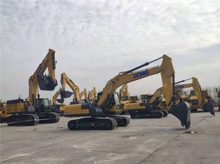 XCMG Official 21 ton Crawler Excavators China XE215 Excavator With High ...