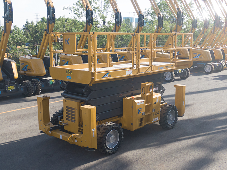 XCMG 18m Mobile Rough Terrain Hydraulic Scissor Lift Platform XG1823RT ...