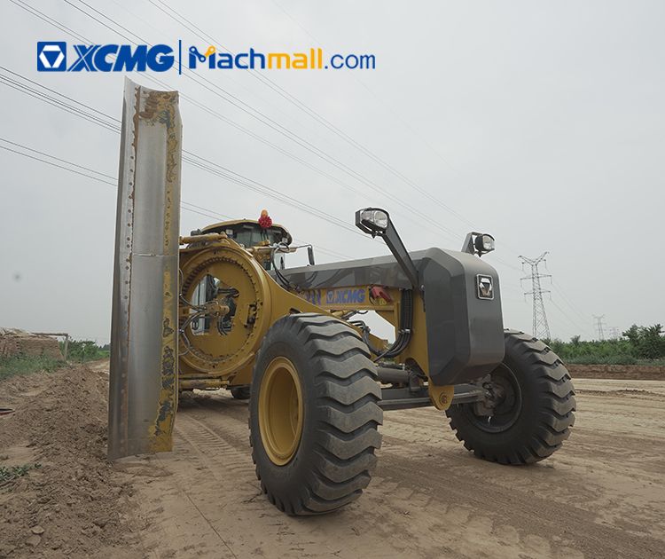 XCMG brand official manufacturer 140kW motor graders GR1805T3 price ...