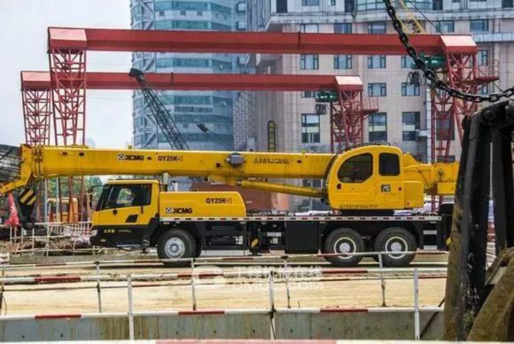 XCMG QY25K-II 25t small mobile lifting truck crane for sale, MACHMALL