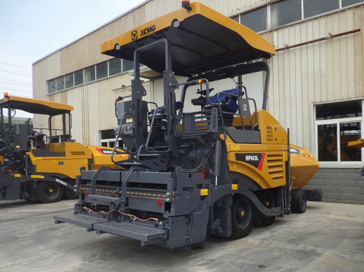 XCMG Official RP603 6m asphalt road paver machine small paver price ...