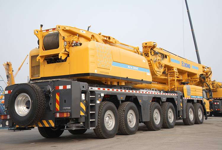 XCMG Official 300 Ton hydraulic truck crane XCA300 New All Terrain ...