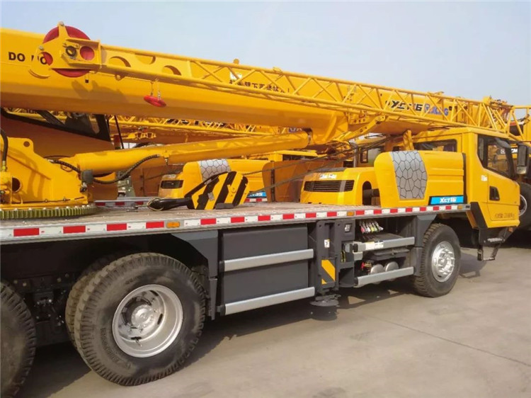 XCMG Official 16 Ton Mobile Cranes XCT16 China Hydraulic Mobile Crane ...