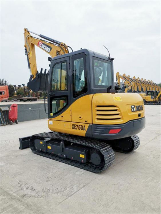 XCMG official 8 ton mini crawler excavator XE75DA multifunction ...