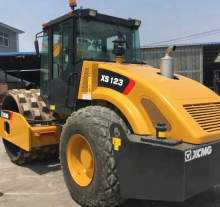 XCMG official XS123H 12 ton new vibratory roller compactor price, MACHMALL