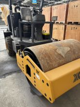 XCMG Factory 4 Ton Single Drum Vibratory Road Roller Equipment XS400J ...