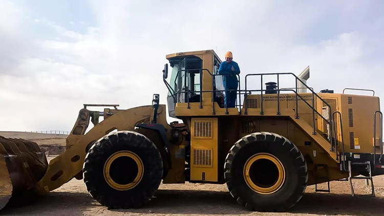XCMG 12 ton strong large wheel loader LW1200KN mining heavy front ...