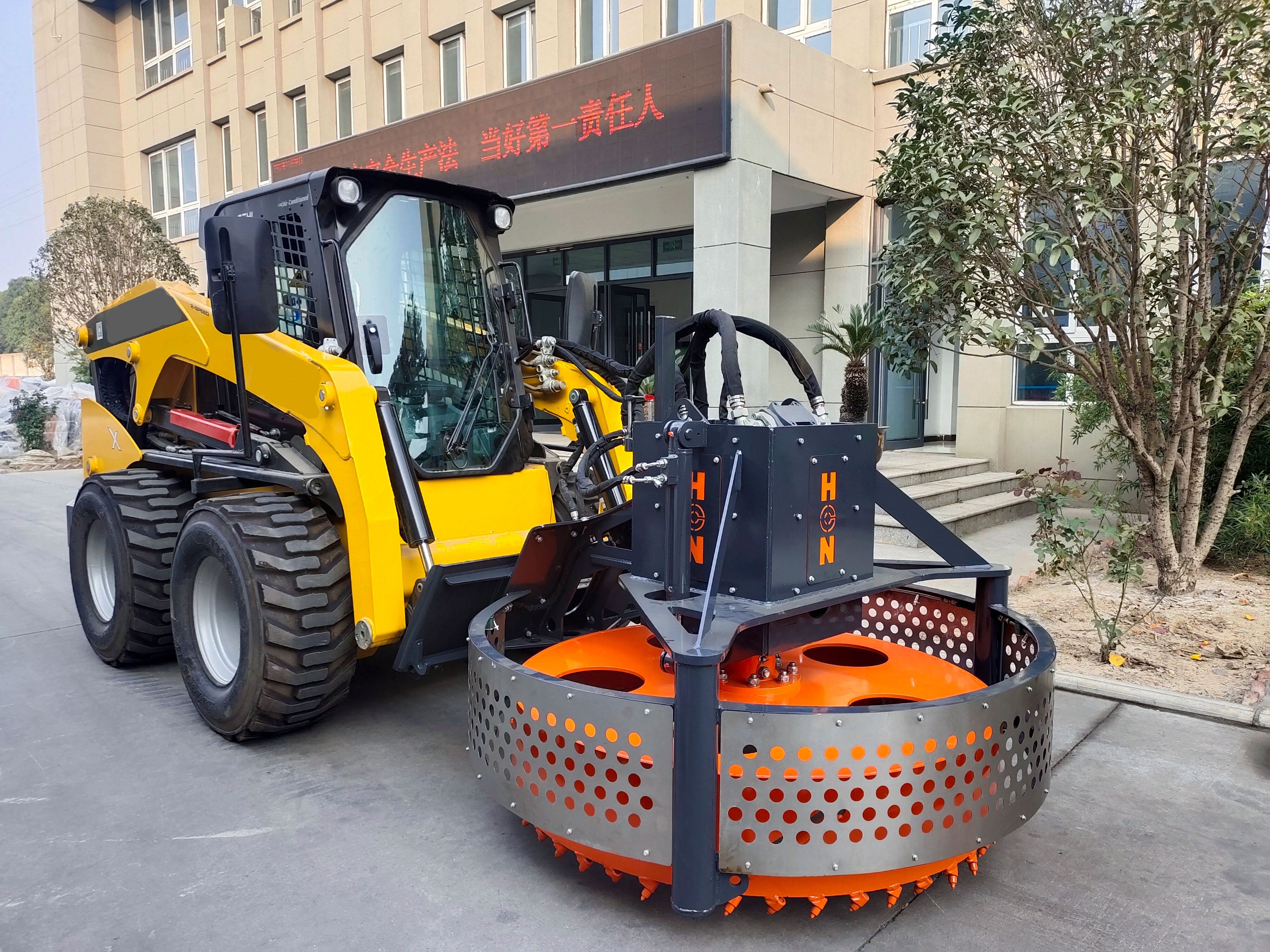 XCMG official 0215 Series Well Lid Mining Machine for Skid Steer Loader ...