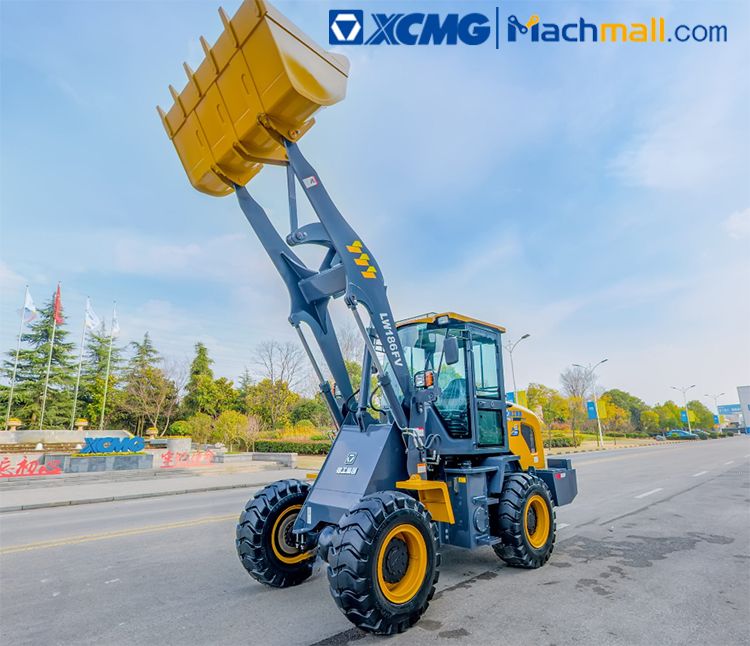 2 ton XCMG mini payloader LW186FV price, MACHMALL