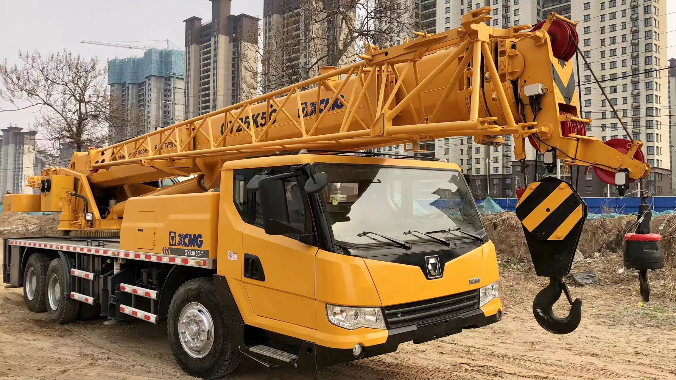 XCMG China used 25 ton Mobile Truck Crane QY25K5C for sale, MACHMALL