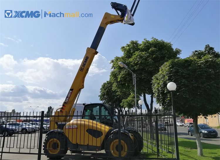 XCMG 3.5 ton small telescopic forklift price, MACHMALL