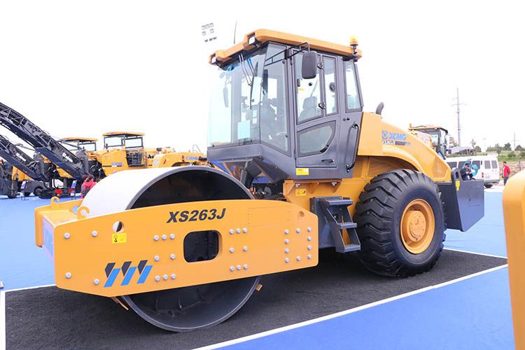 XCMG official 26 ton single drum vibratory road roller XS263J price ...