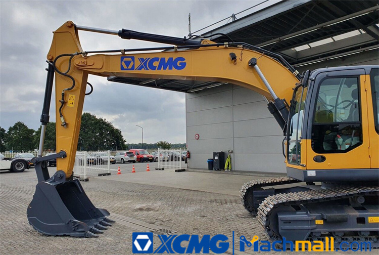 XCMG Machine 21 Ton XE210 Cheap Use Excavator For Sale, MACHMALL