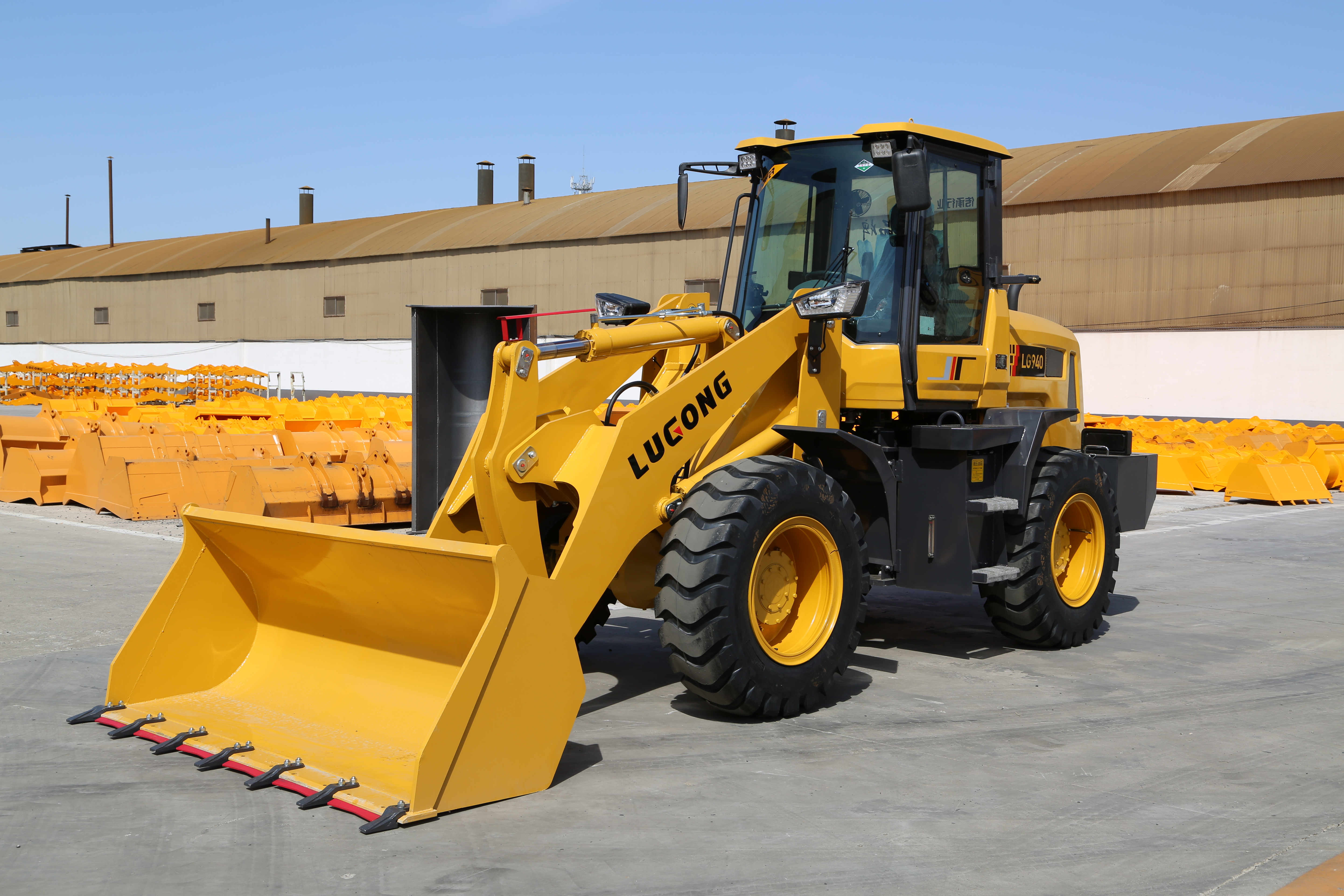 LUGONG LG940 Small Wheel Loader For Many Use, MACHMALL
