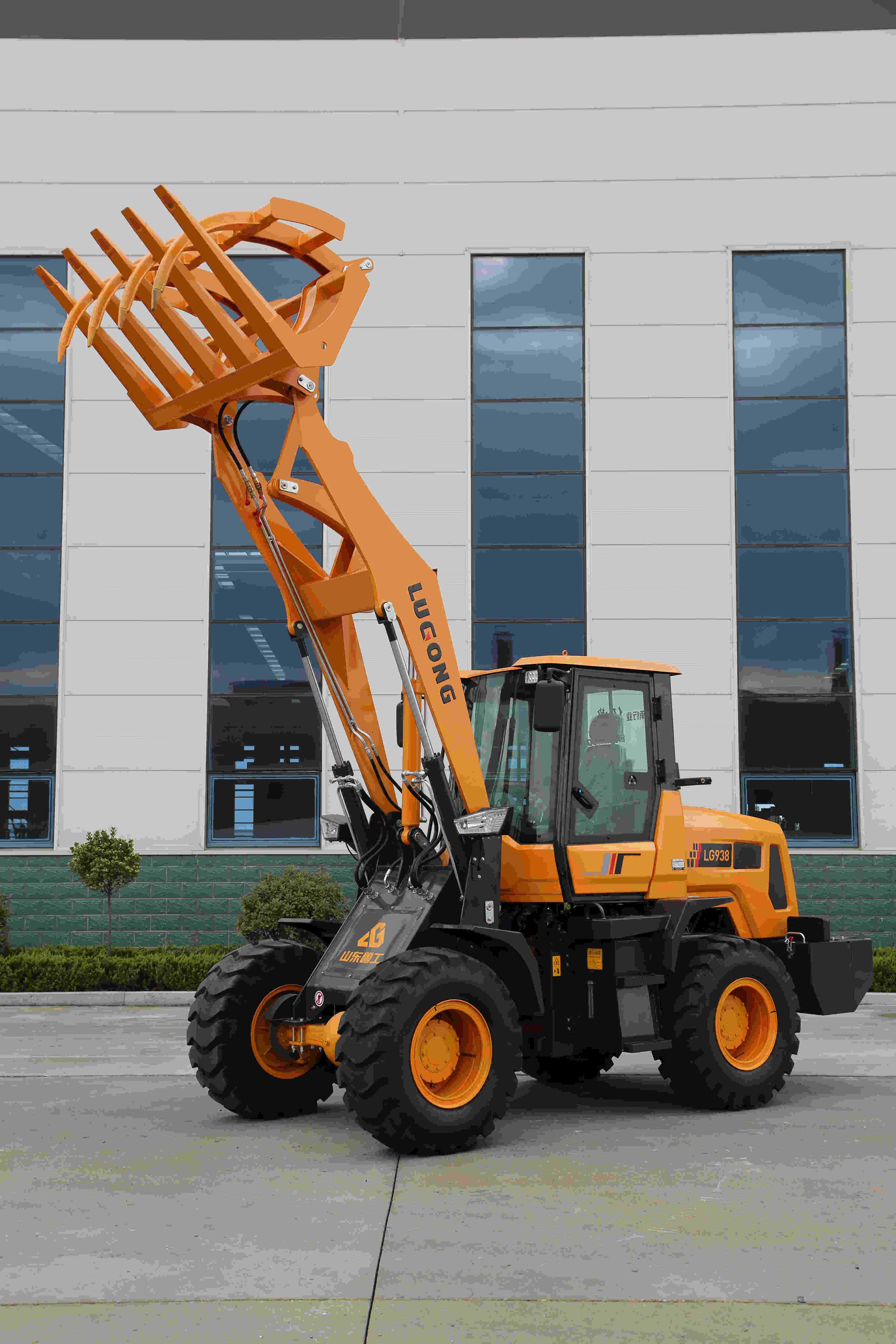 LUGONG LG938 Small Agricultural Wheel Loader Of 1-2ton For Agriculture ...