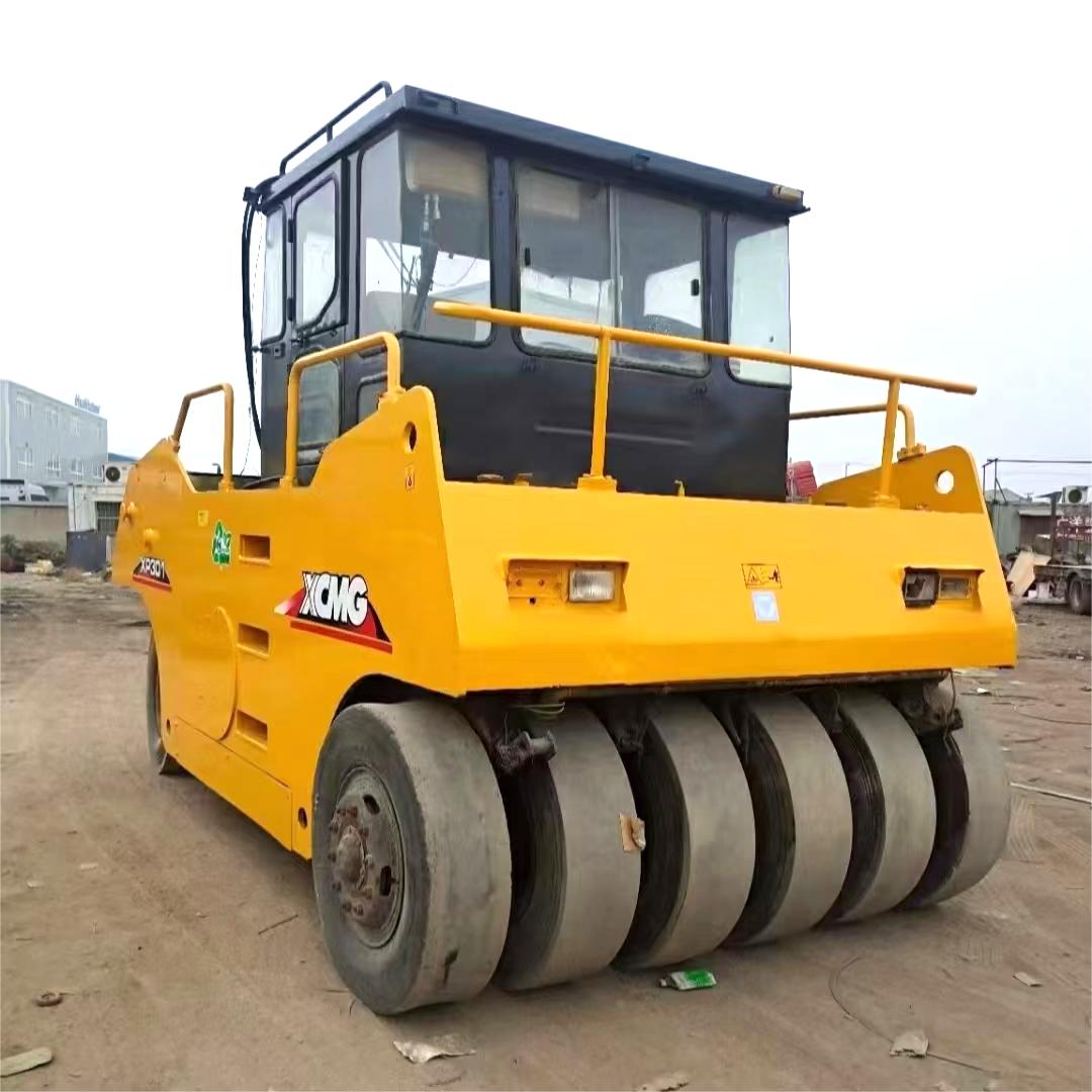 XCMG Chinese Secondhand Rubber Tiered Roller XP301 Used 301 Rubber ...