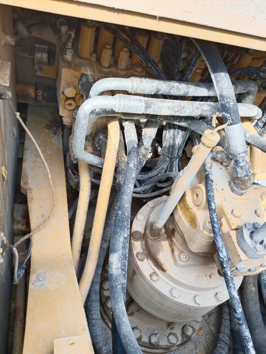 Caterpillar heavy equipment Digger CAT 330D2L used excavators, MACHMALL