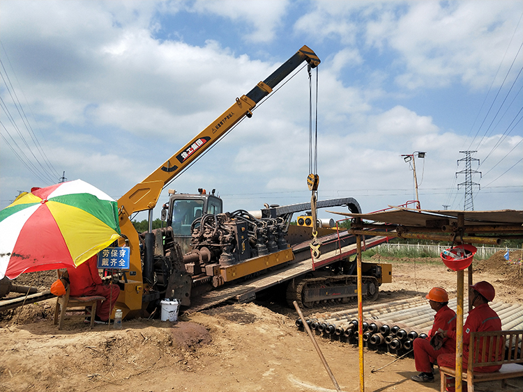 XCMG Used Horizontal Directional Drilling Machine XZ2200 Hdd Drill Rod ...