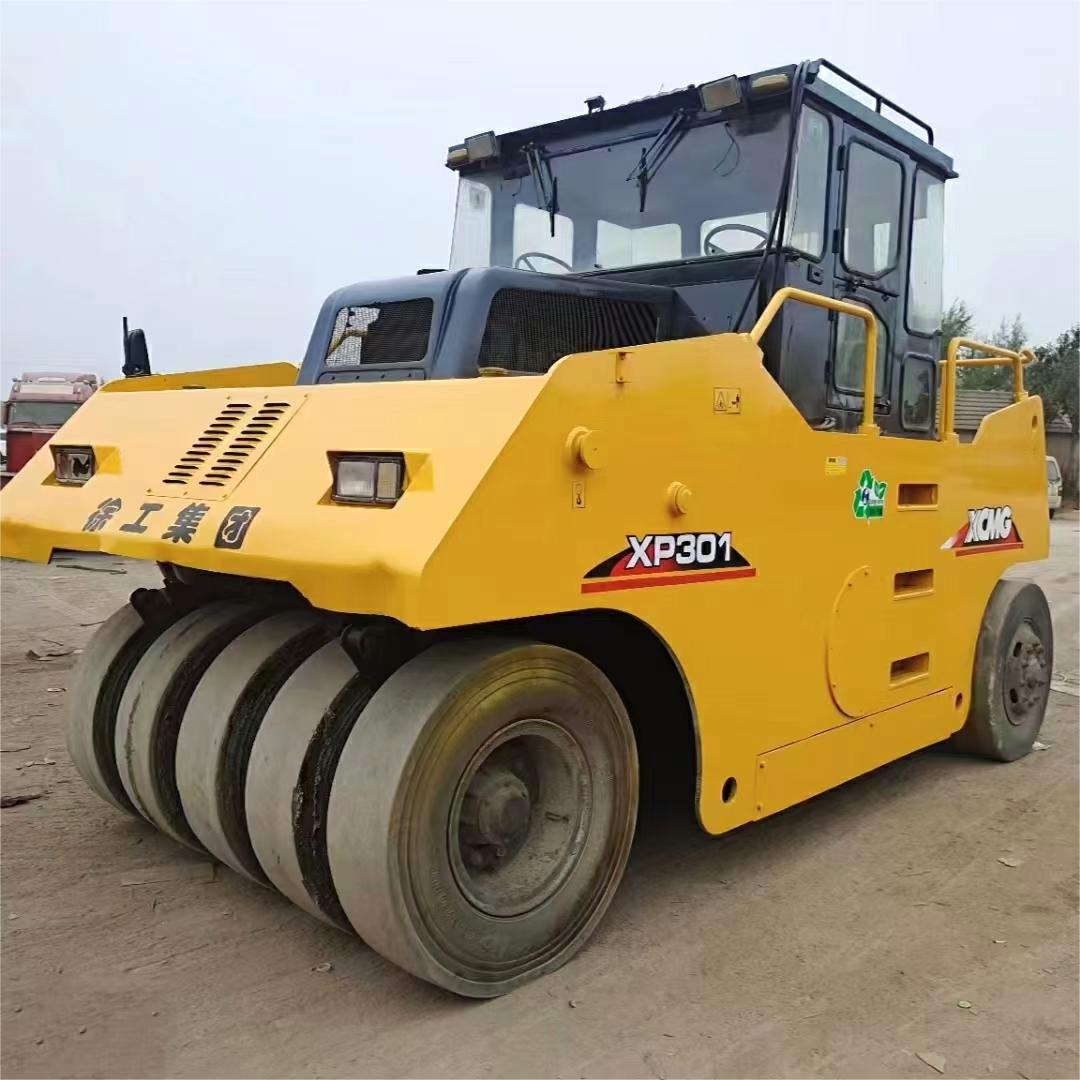 XCMG Chinese Secondhand Rubber Tiered Roller XP301 Used 301 Rubber ...
