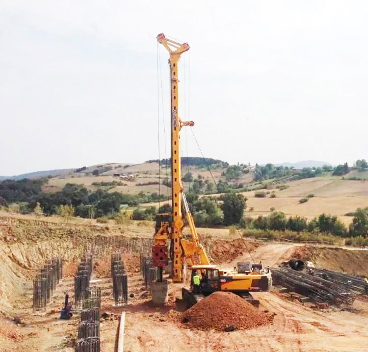 XCMG Brand used XR280D 88m Depth China Hydraulic Rotary Drilling Rig ...