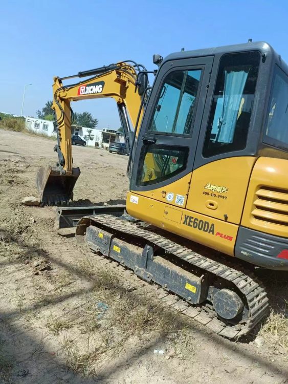 XCMG official Used XE60DA retro 6 ton mid size small crawler excavator ...