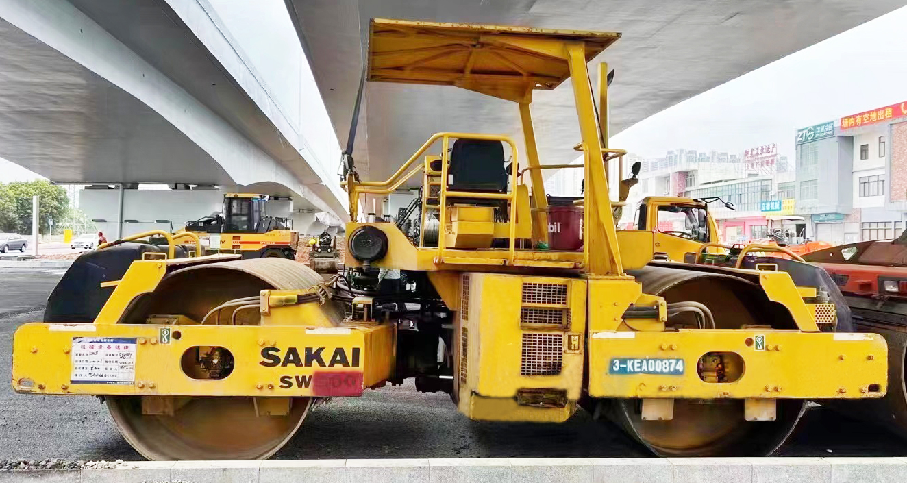 SAKAI SW900 Used Vibratory Compactor Roller Asphalt Roller For Sale ...