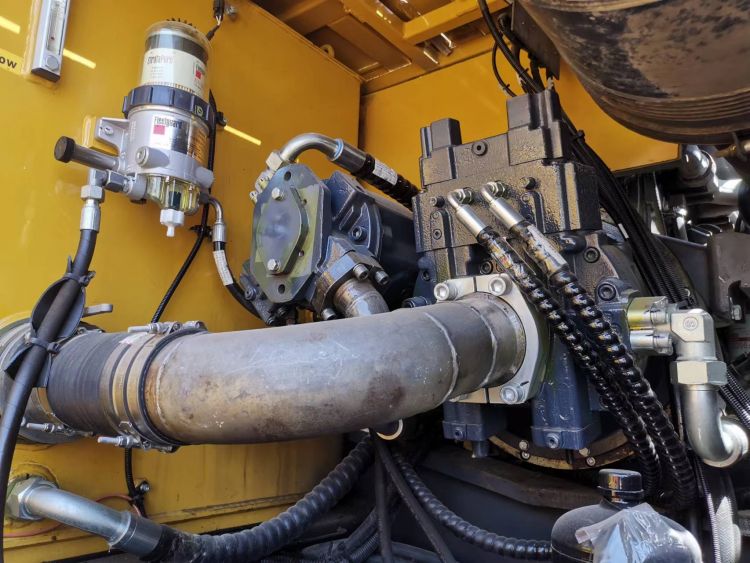 XCMG Used Hydraulic Piling Driver XR280D 88m Depth China Rotary ...