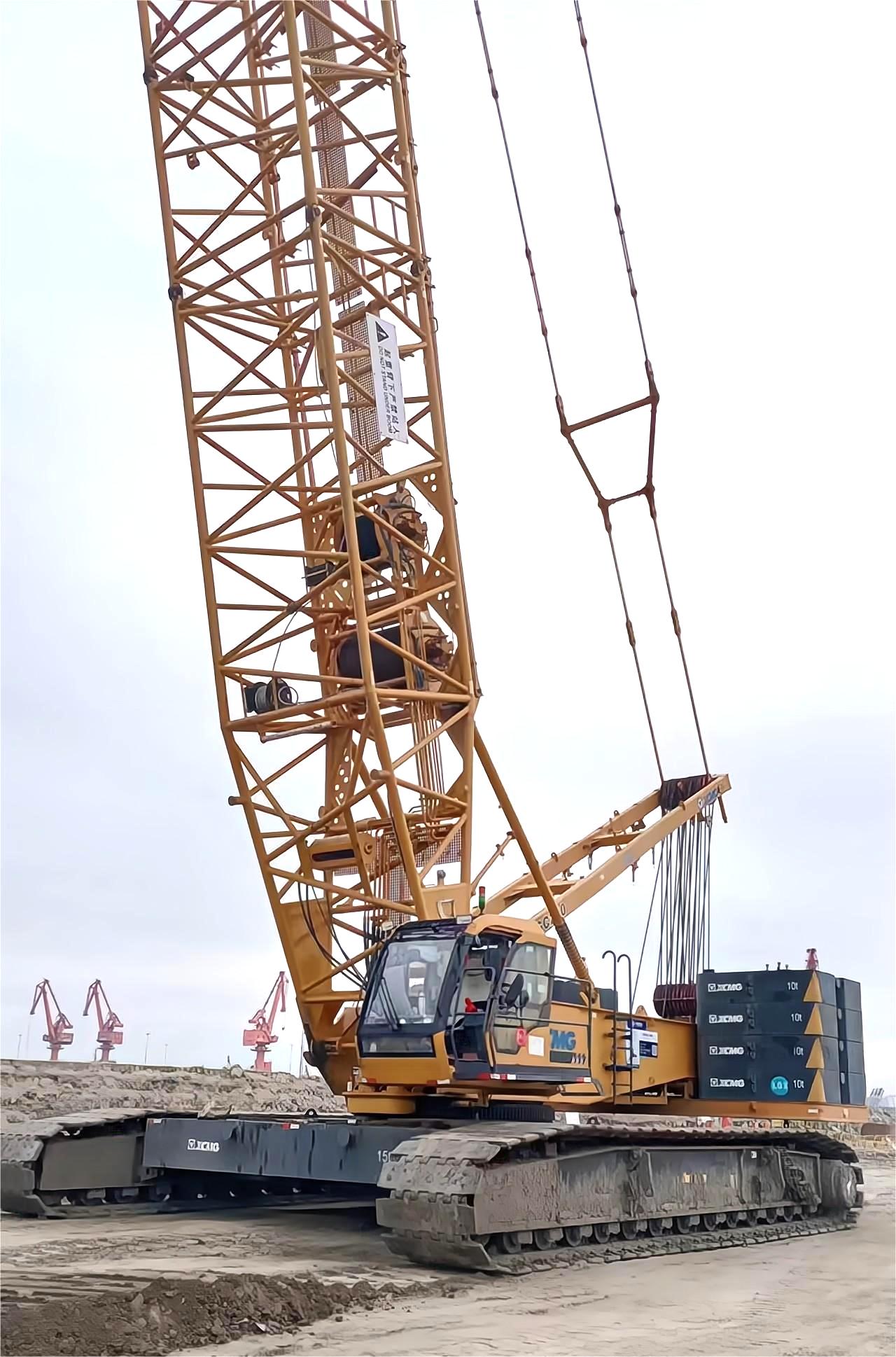 XCMG Used Track Type 260 Ton Mobile Crawler Crane XGC260 for sale, MACHMALL