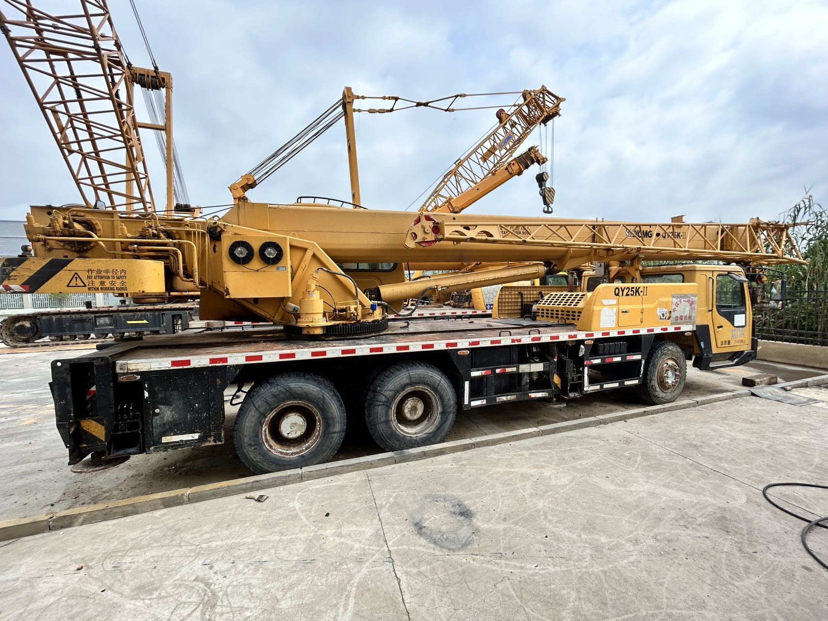 XCMG official 25 ton Used Truck Cranes QY25K-II price For Sale, MACHMALL