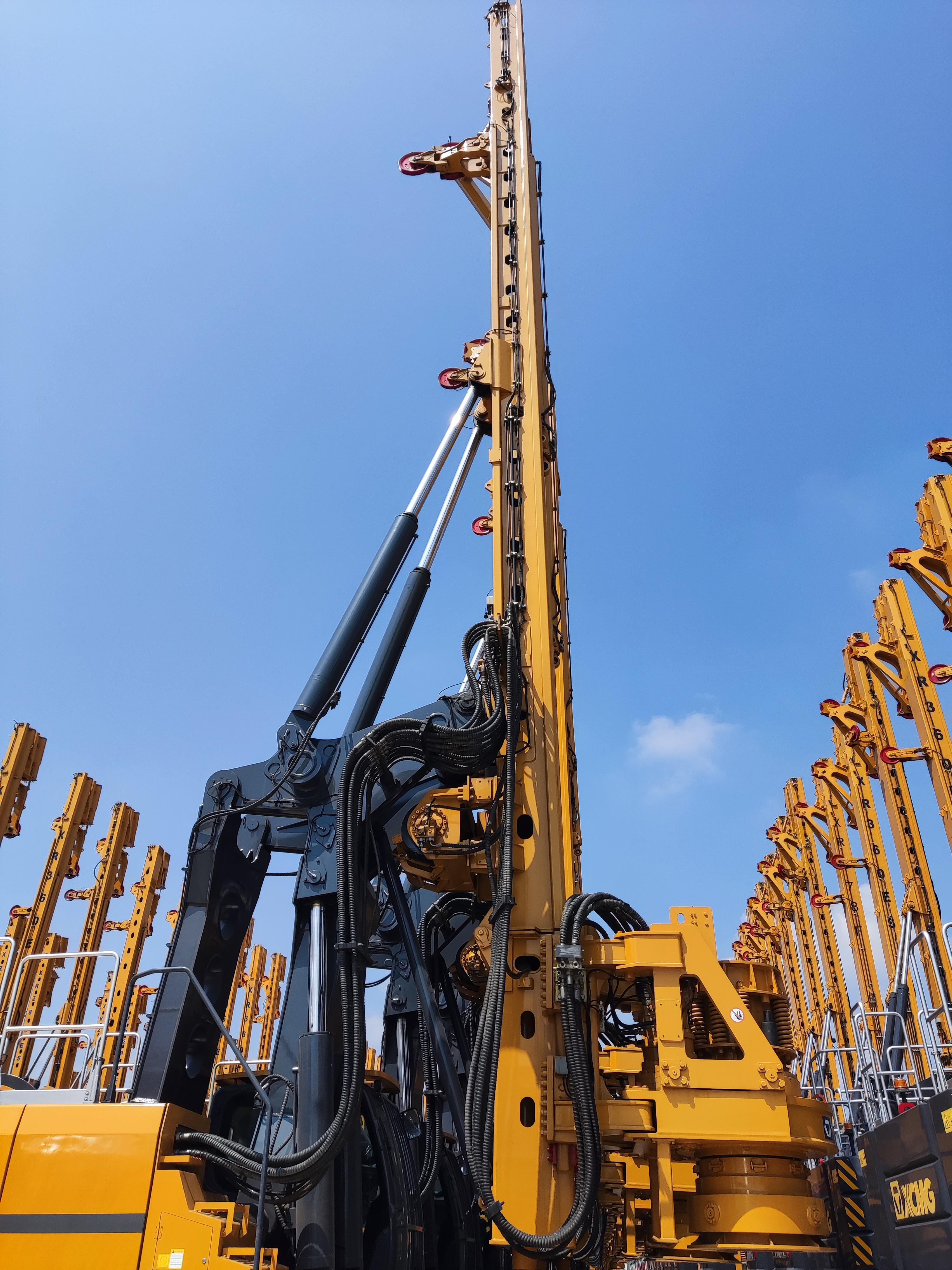 XCMG XR400E rotary drilling rig, MACHMALL