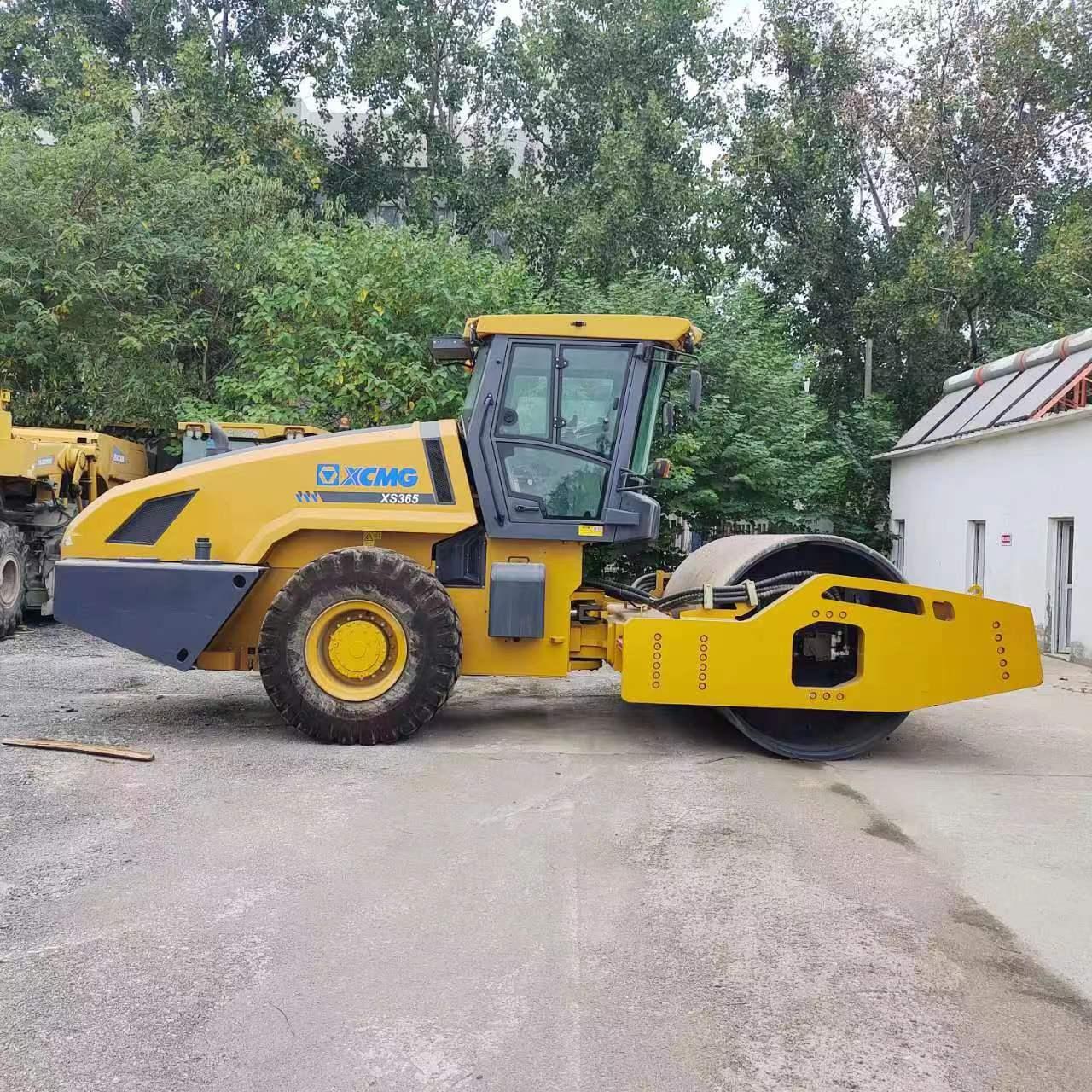 XCMG XS365 single steel roller, MACHMALL