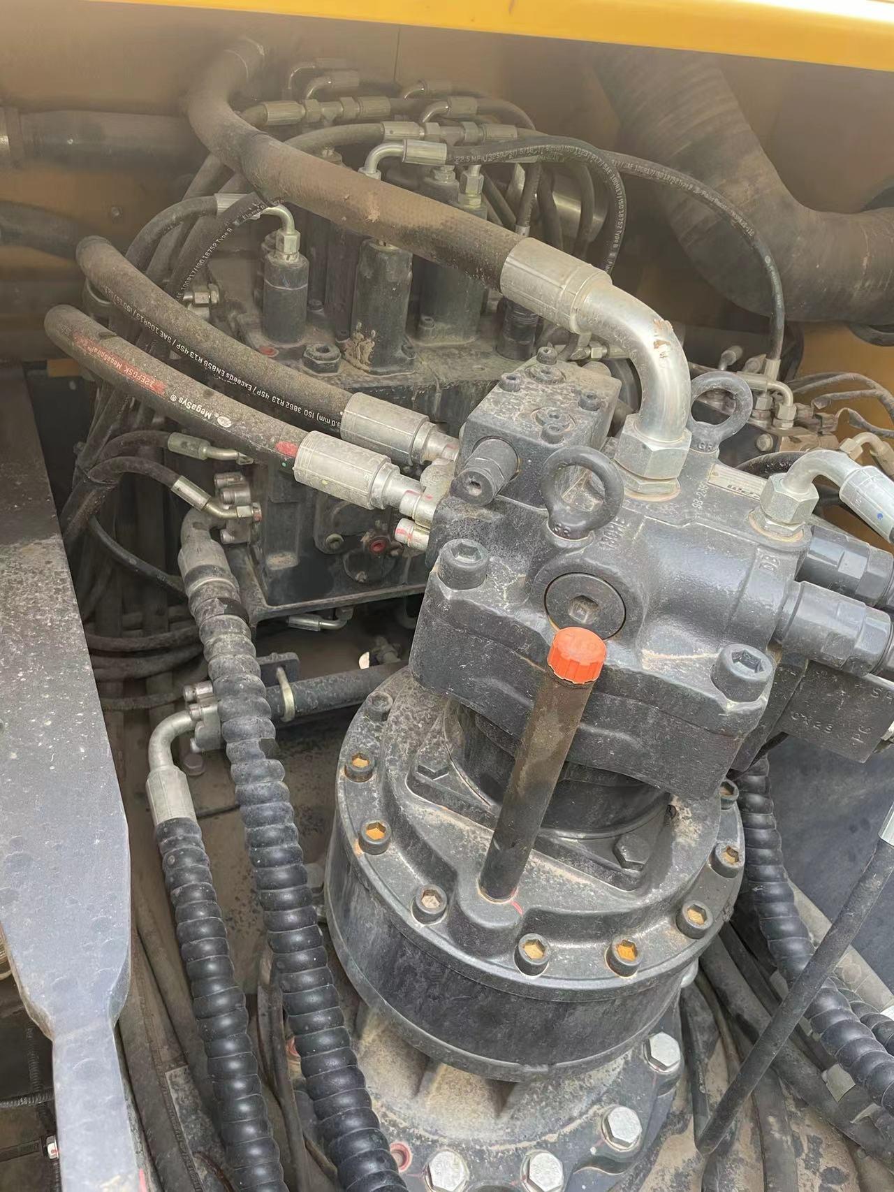 XCMG XE215DA crawler excavator, MACHMALL