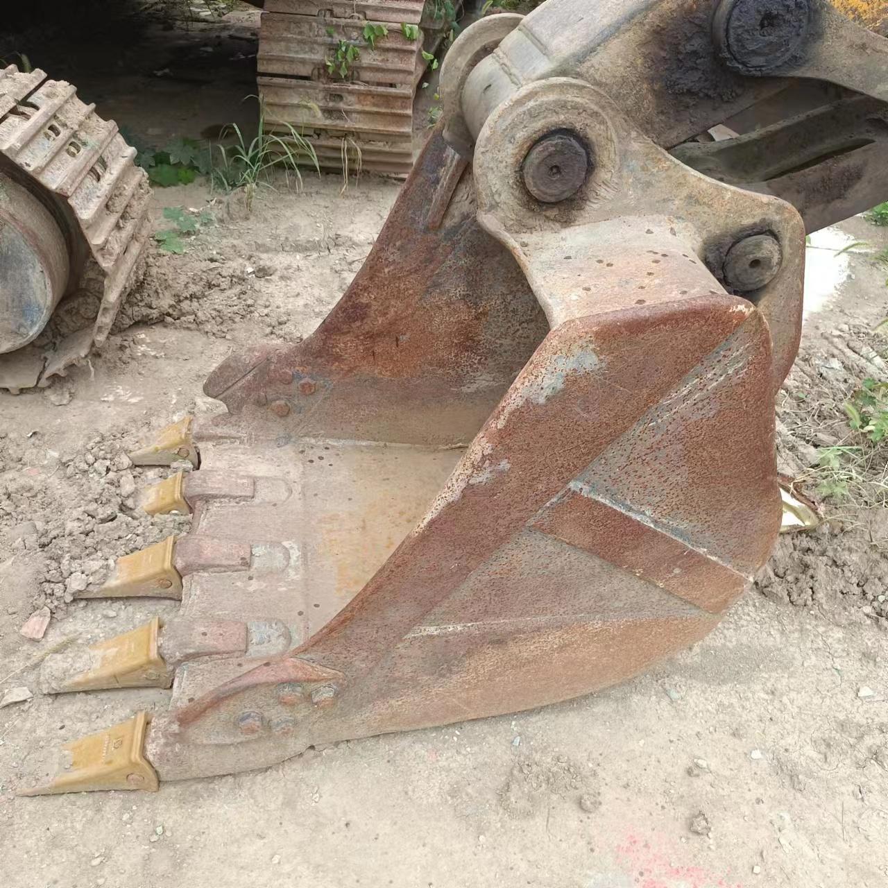 XCMG XE335C crawler excavator, MACHMALL