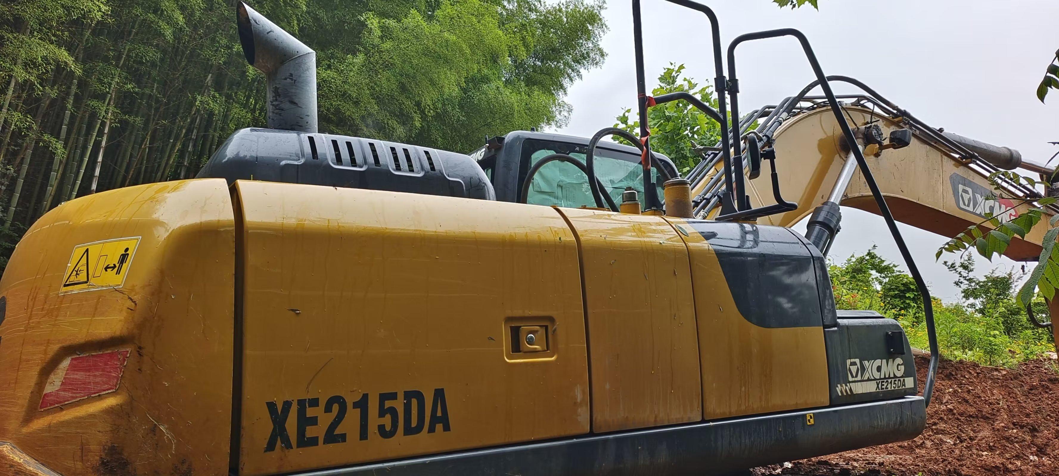 XCMG XE215DA crawler excavator, MACHMALL