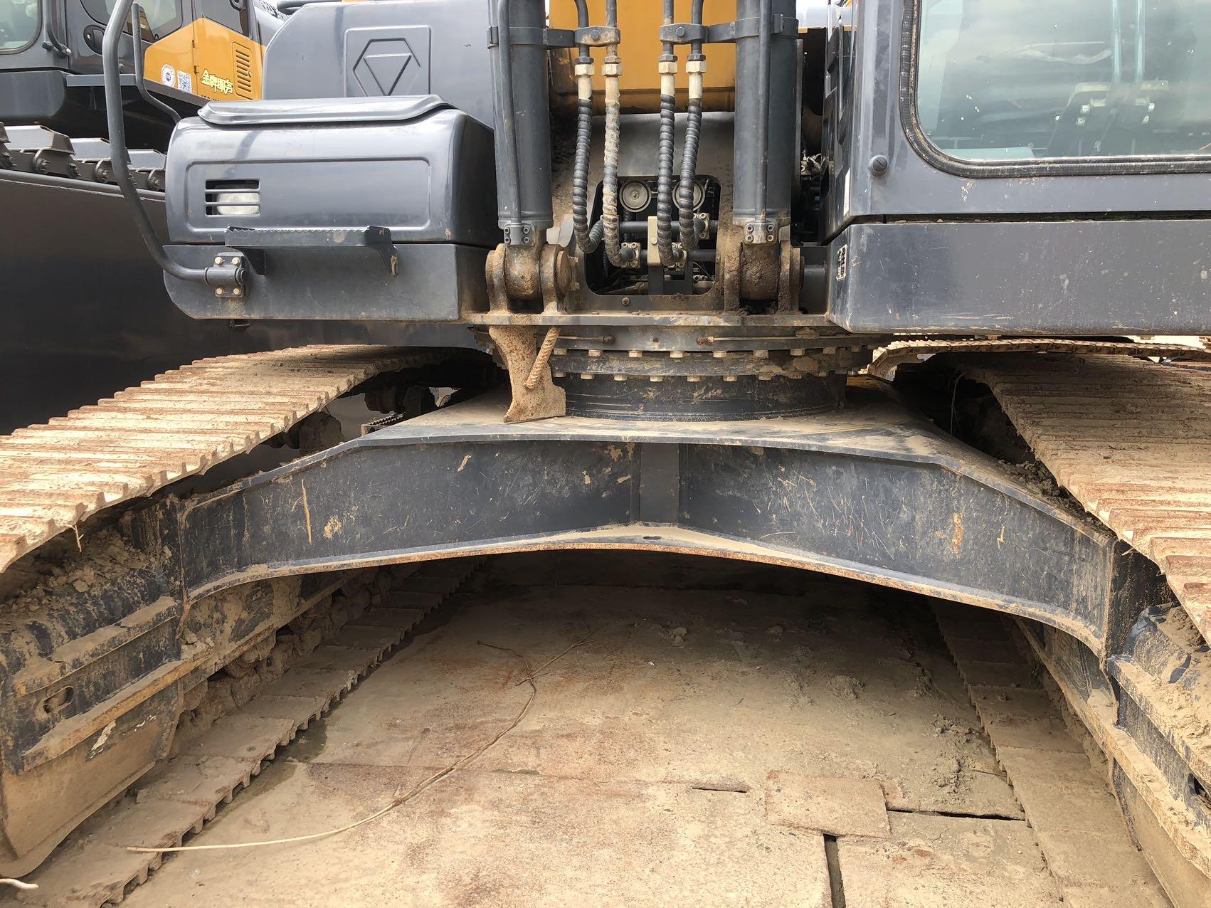 XCMG XE215DA crawler excavator, MACHMALL