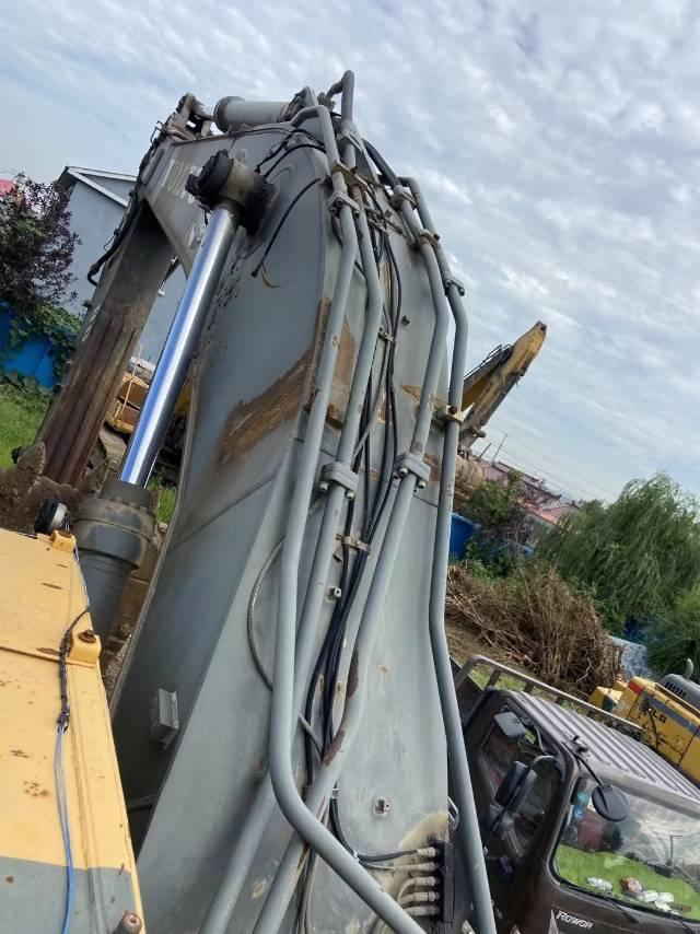Volvo EC460 crawler excavator, MACHMALL
