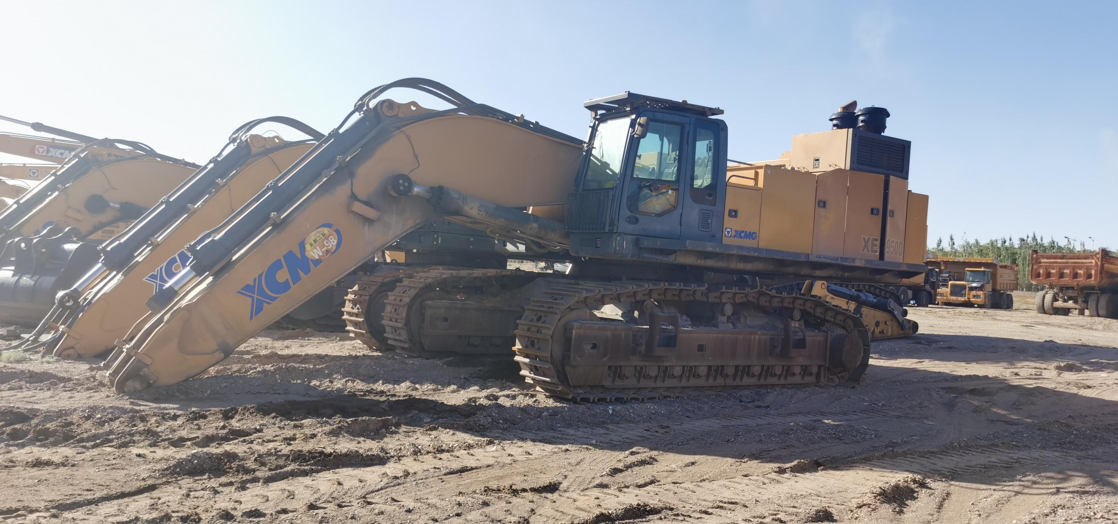 XCMG XE950D crawler excavator, MACHMALL