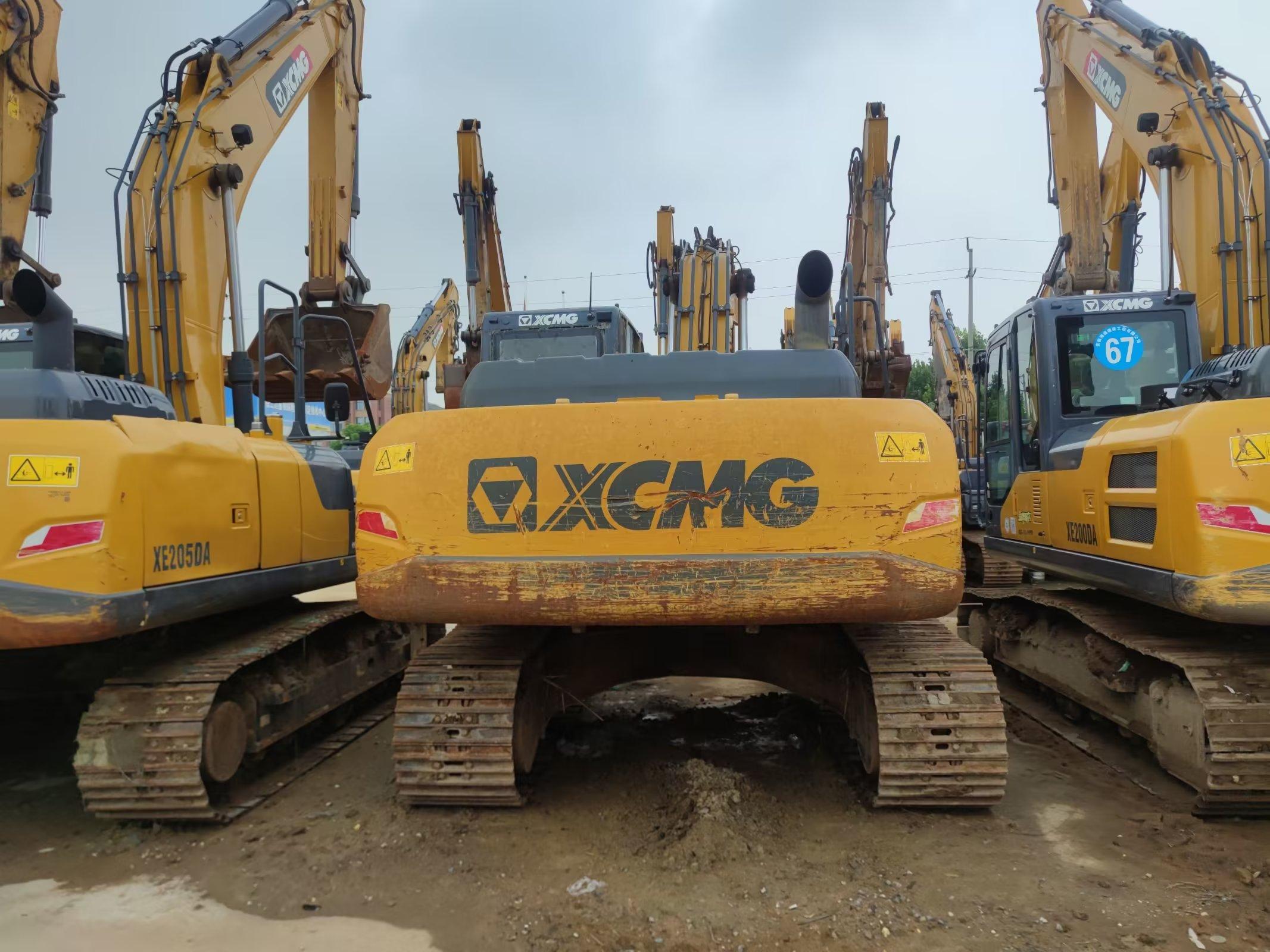 XCMG XE215DA crawler excavator, MACHMALL